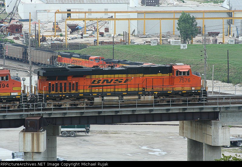 BNSF 7576